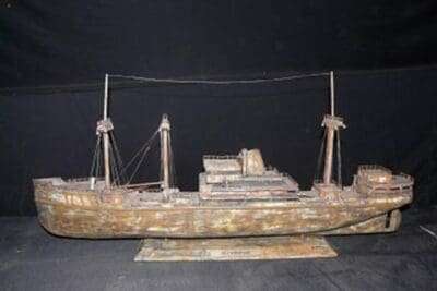 SS Cotopaxi - Le village